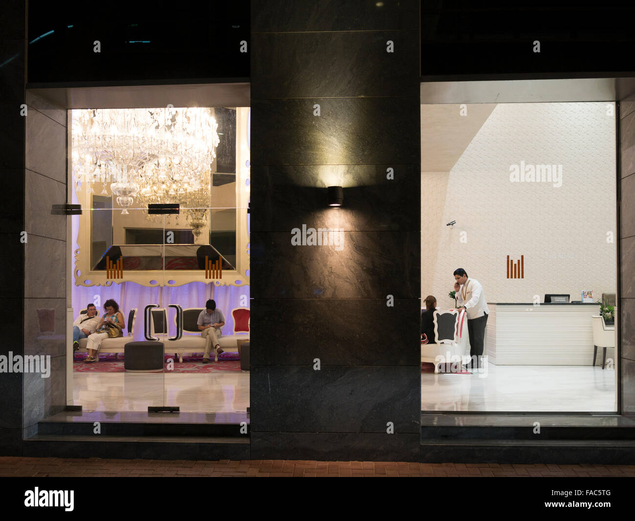 Hotel lobby reception lounge modern hi-res stock photography and images ...