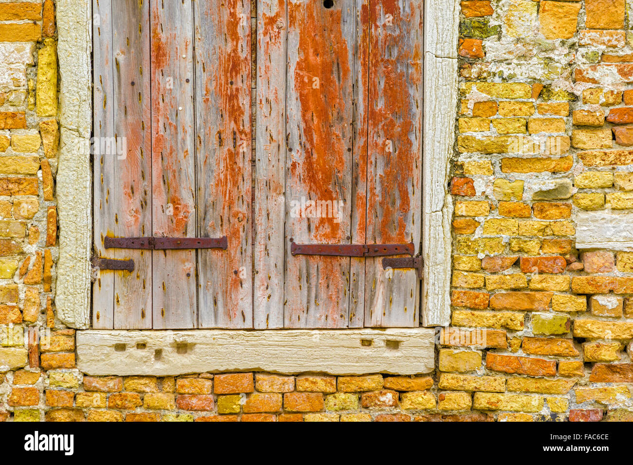rustic window shutters, Venice Stock Photo - Alamy