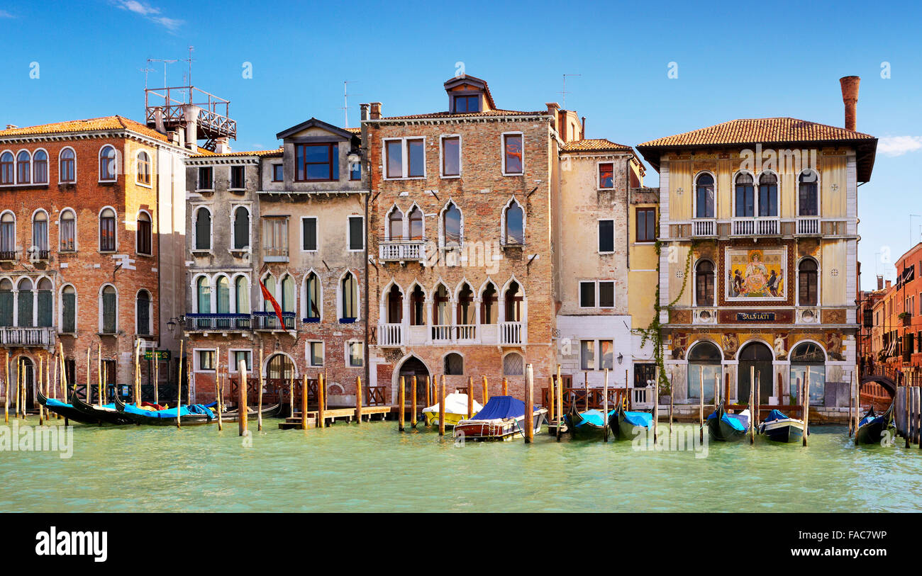 Venetian historic structure hi-res stock photography and images - Alamy