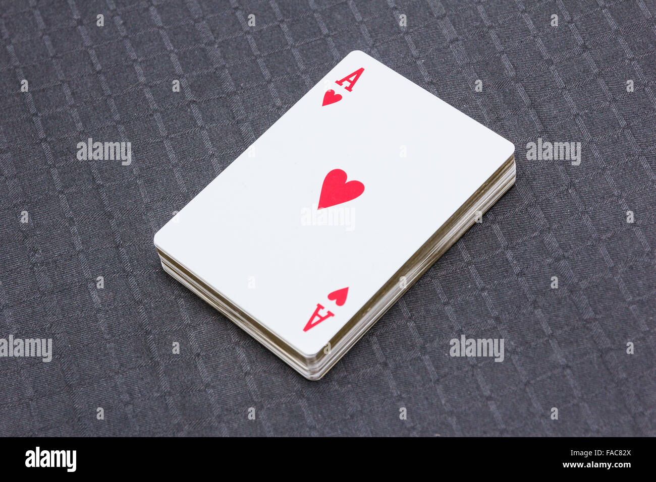 Cardboard playing cards card games hi-res stock photography and images ...