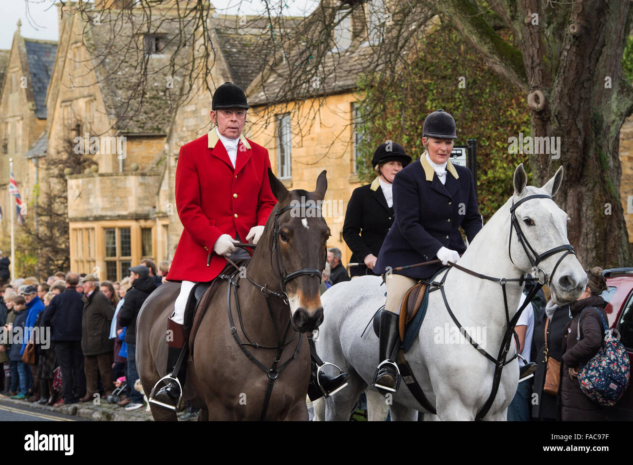 Lady fox hunt hi-res stock photography and images - Alamy
