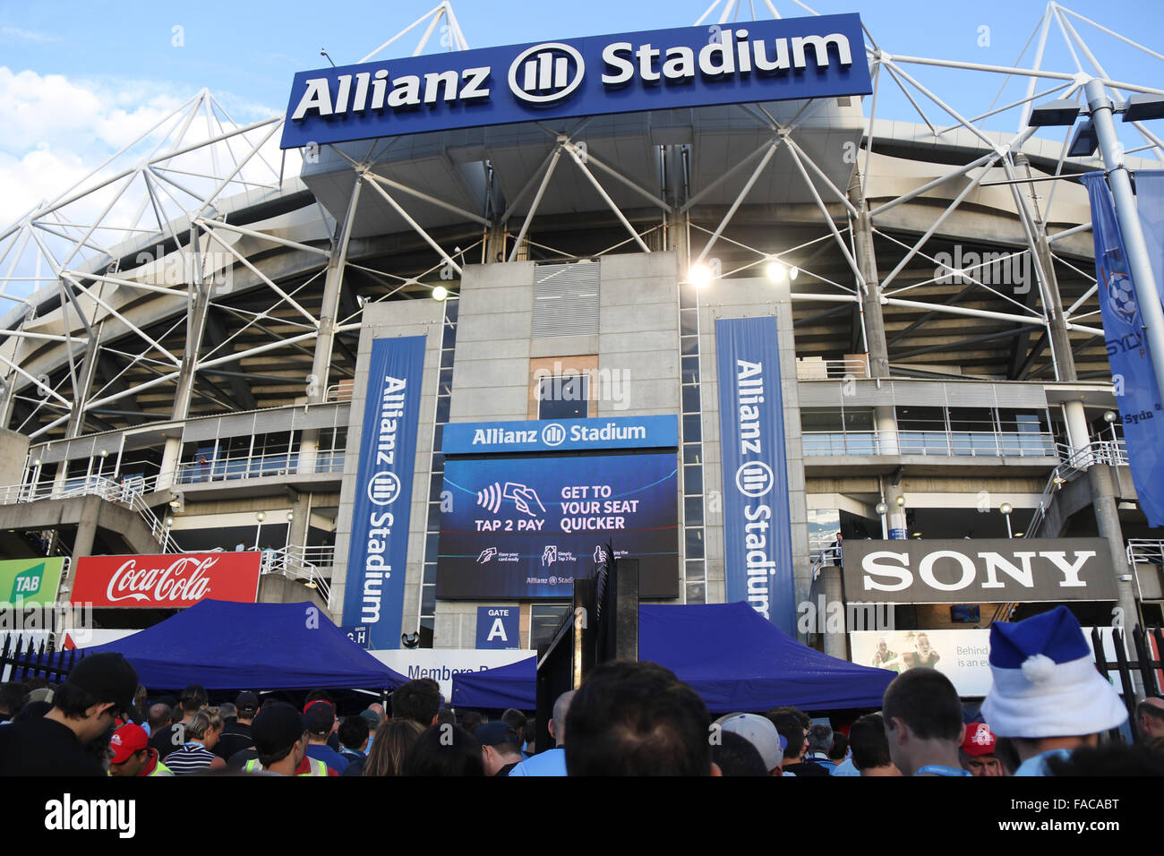 Soccer fans queue to enter the Allianz Stadium, Moore Park to see ...