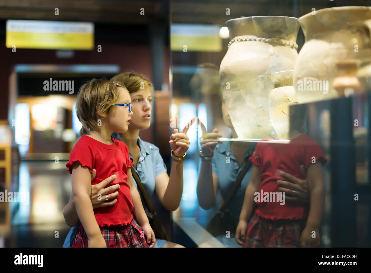 Ancient greece woman child hi-res stock photography and images - Alamy