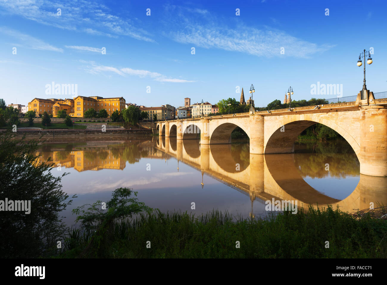 Day view of ancient stone bridge over Ebro river. Logrono, Spain Stock ...