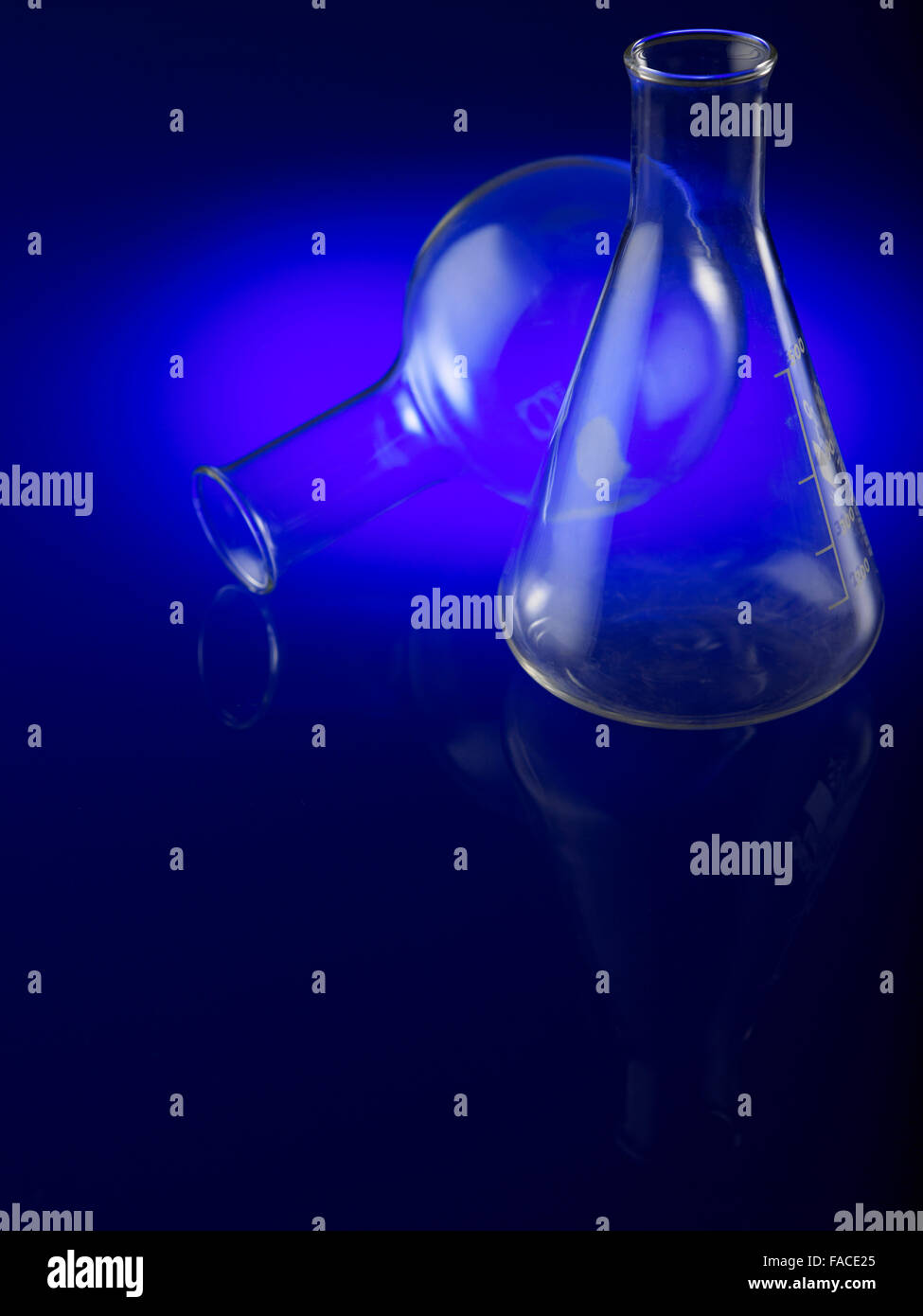 close up Laboratory glassware with liquid Stock Photo - Alamy