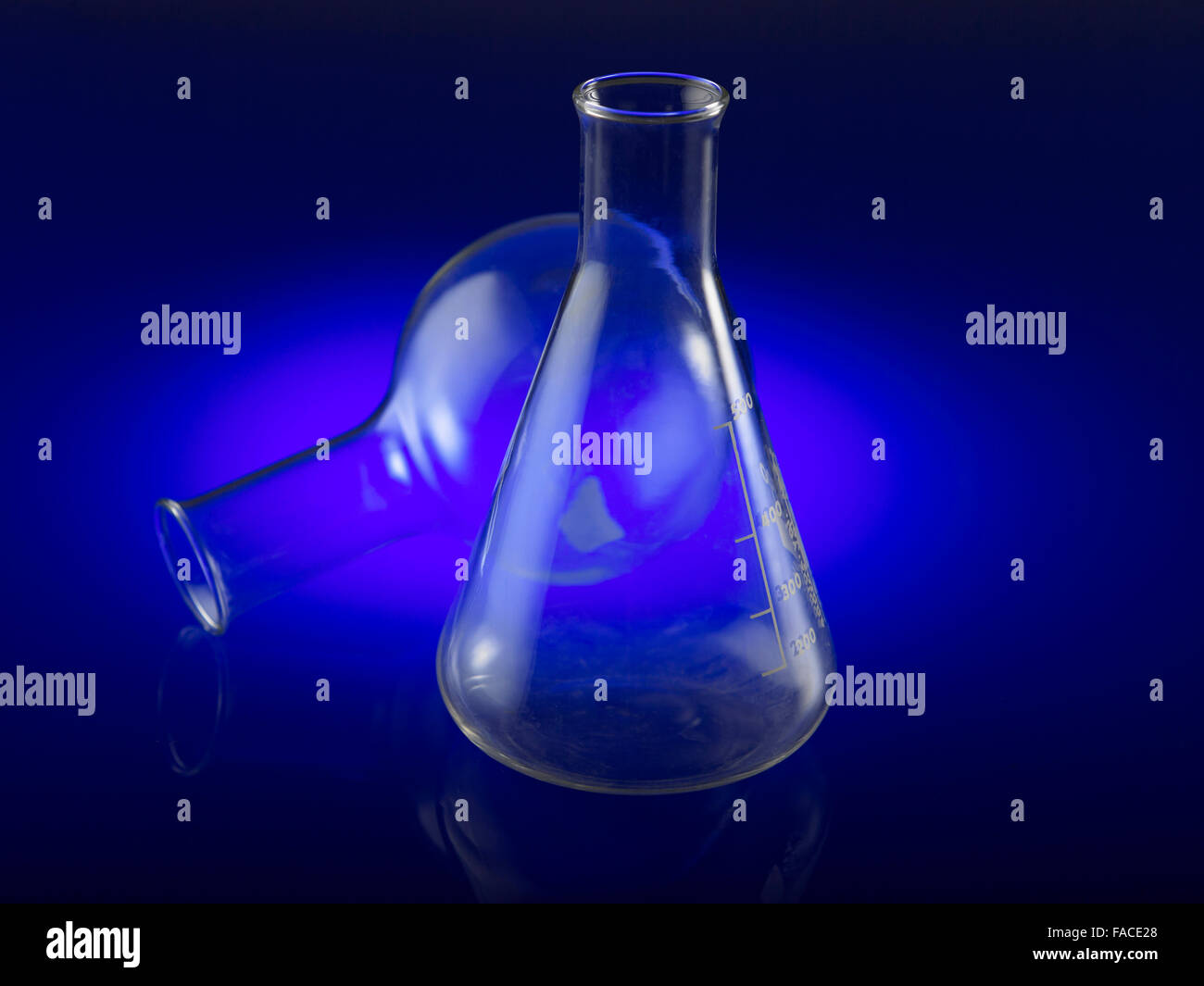 close up Laboratory glassware with liquid Stock Photo - Alamy