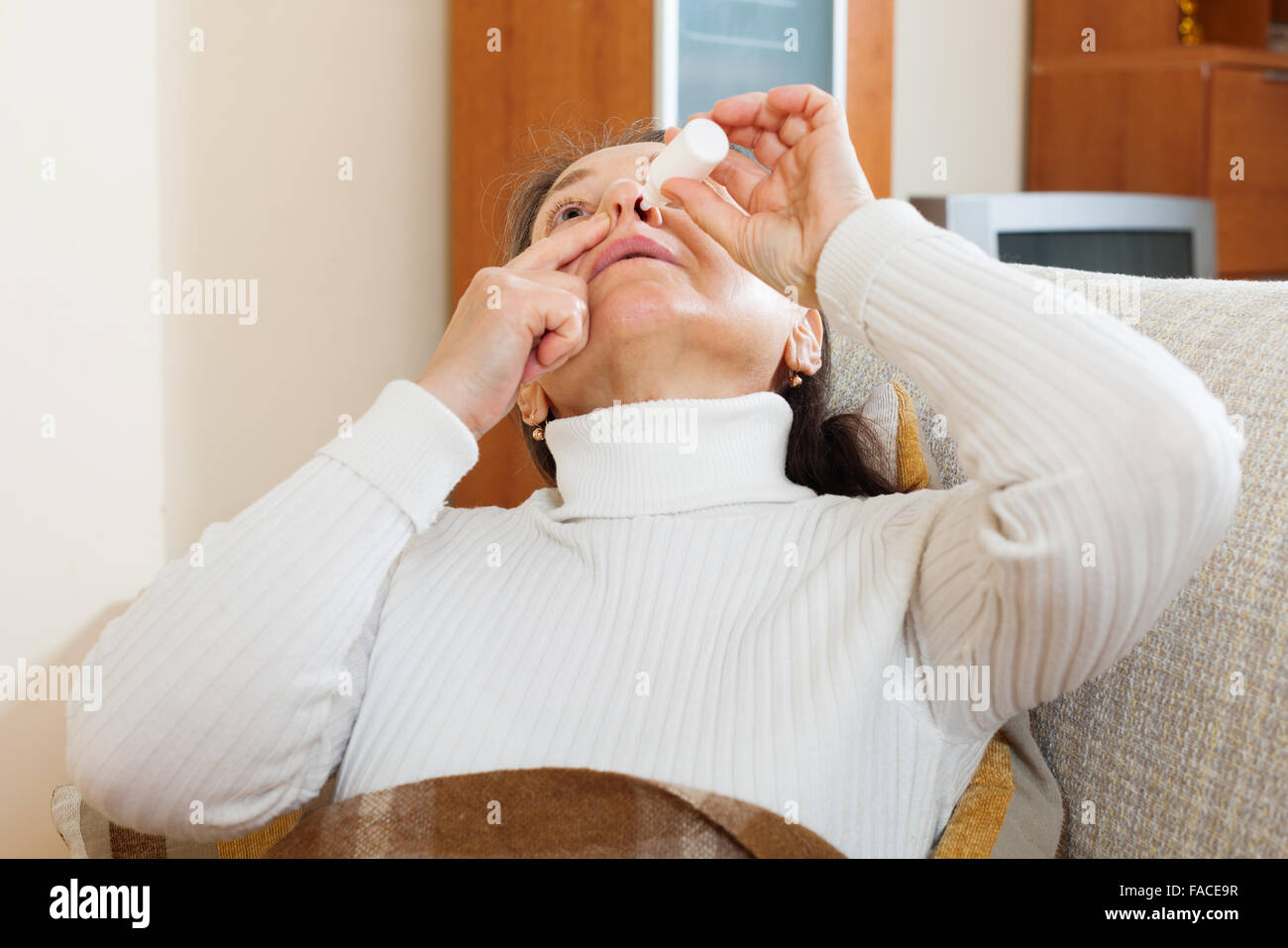Nasal dripping hi-res stock photography and images - Alamy
