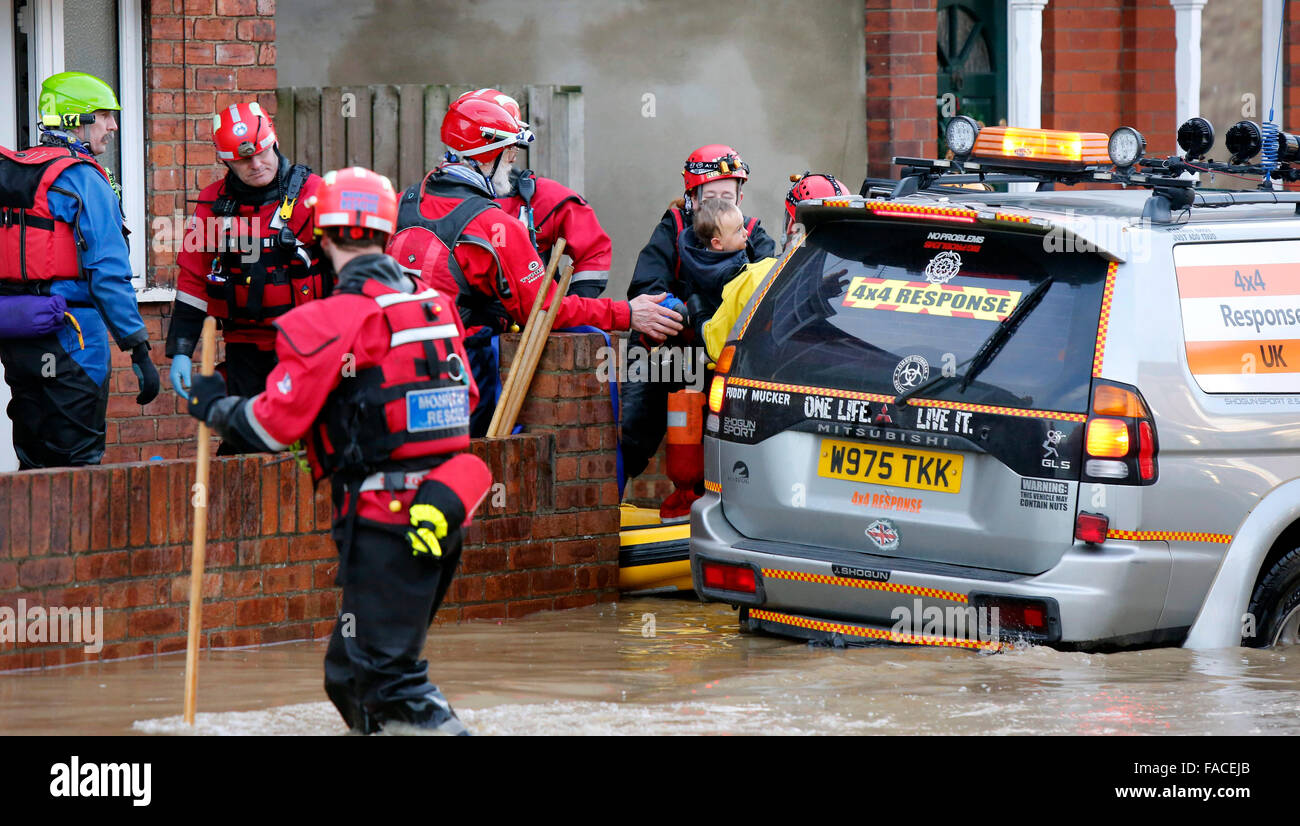 Flooding north yorkshire 2015 hi-res stock photography and images - Alamy