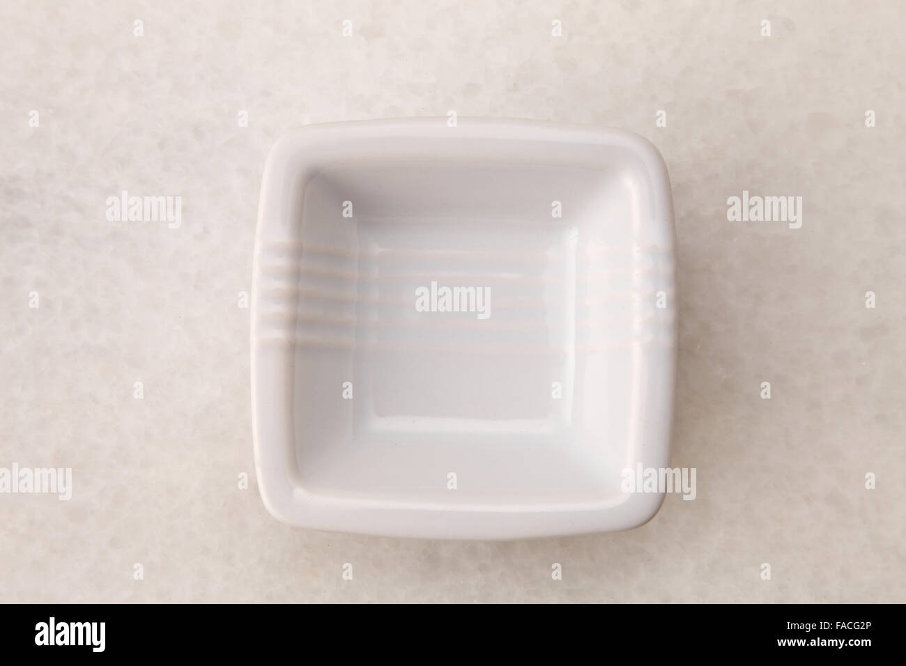 top view of the white saucer Stock Photo - Alamy