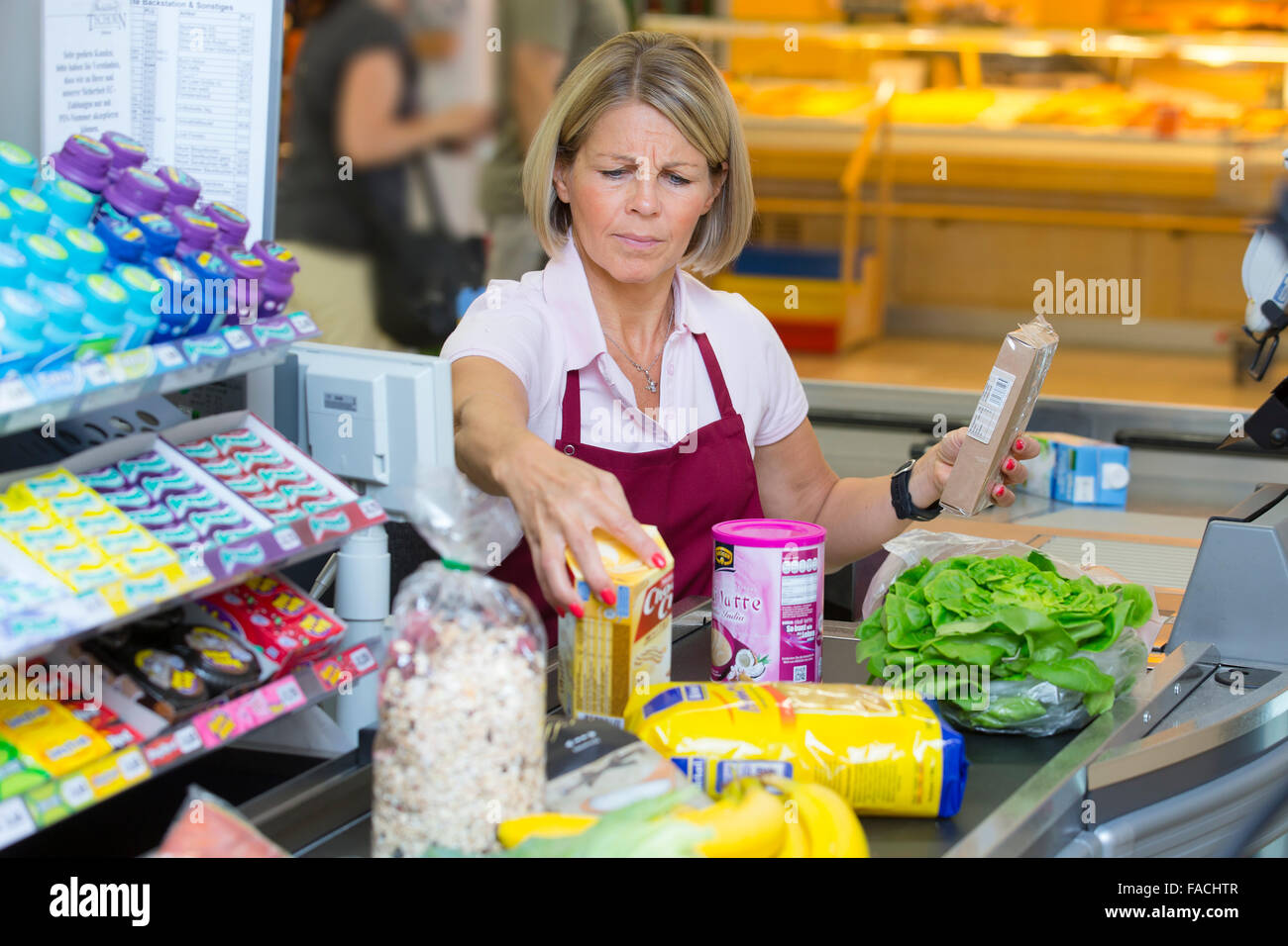 Seeking extra cash hi-res stock photography and images - Alamy