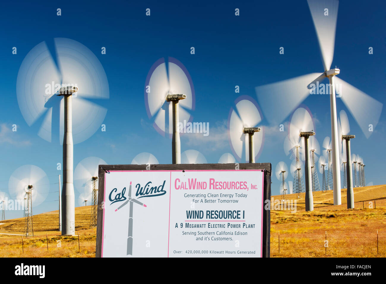 Part of the Tehachapi Pass wind farm, the first large scale wind farm ...