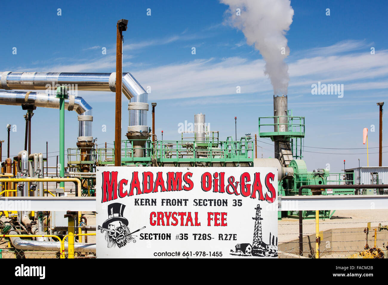 The Midway Sunset oilfield in Taft, Bakersfield, California, USA ...