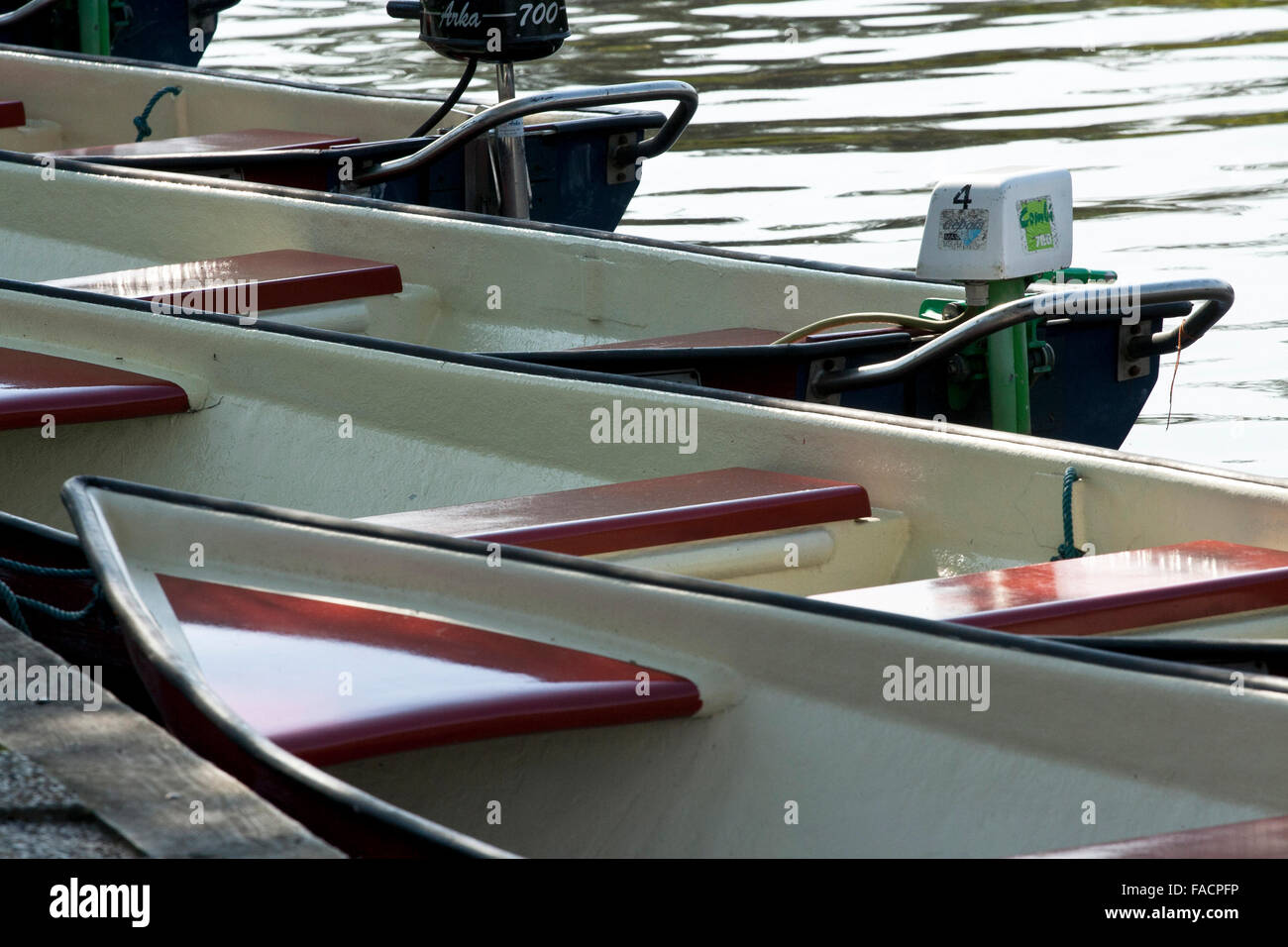 Old village of Giethoorn, surrounded by canals and lakes Stock Photo ...