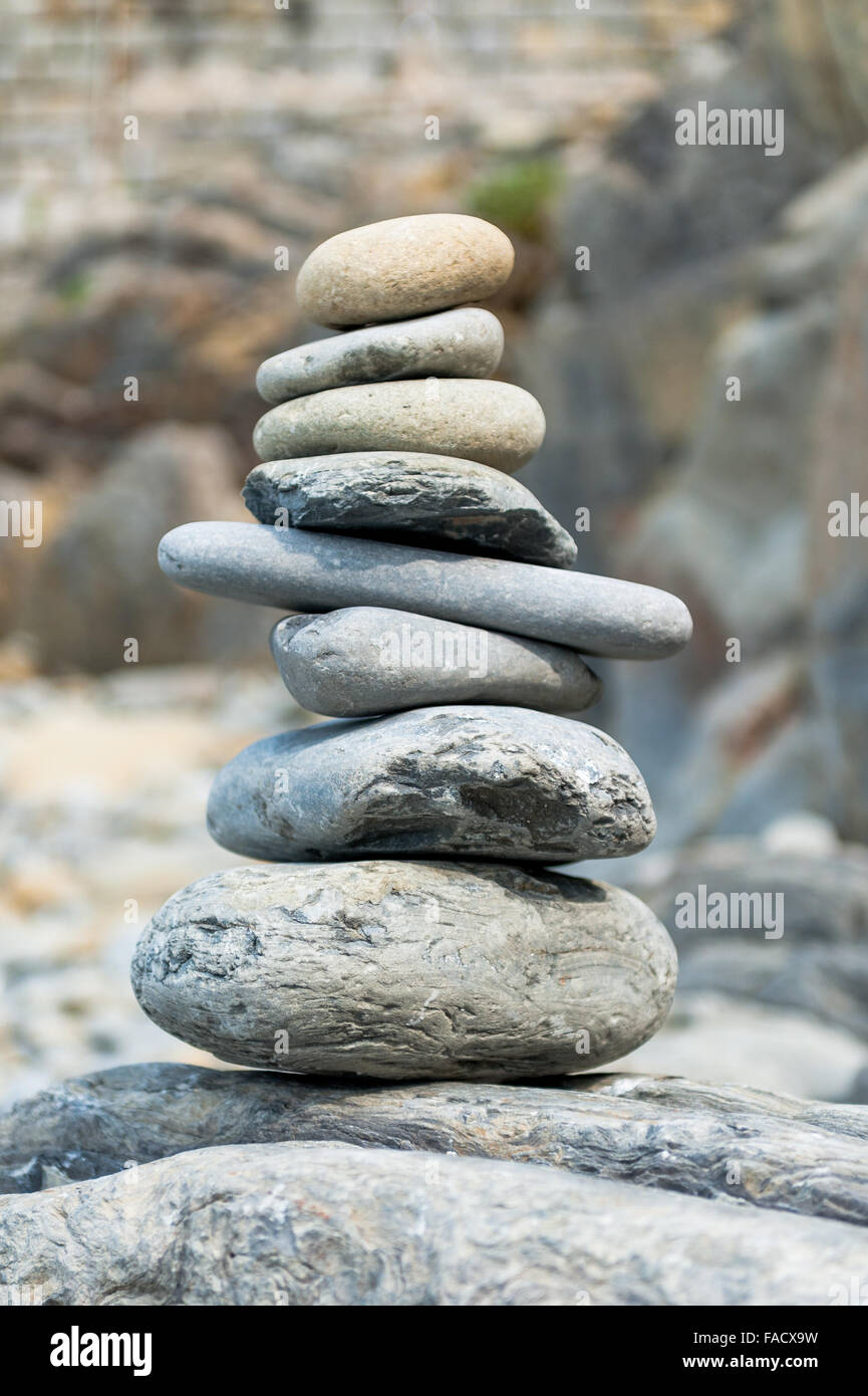 Pebble sculpture hi-res stock photography and images - Alamy