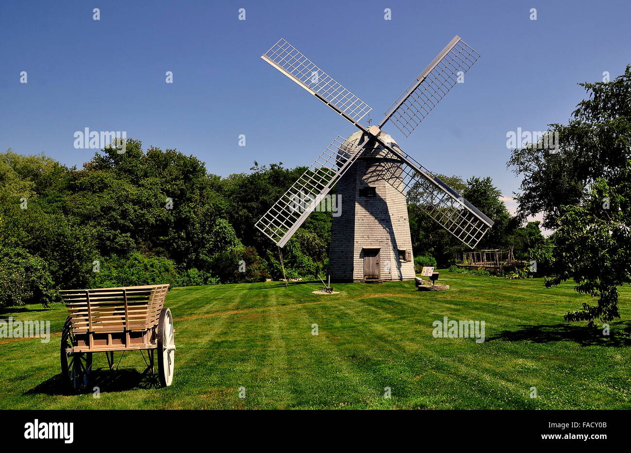 Middletown, Rhode Island: 1812 Robert Sherman shingled smock windmill ...