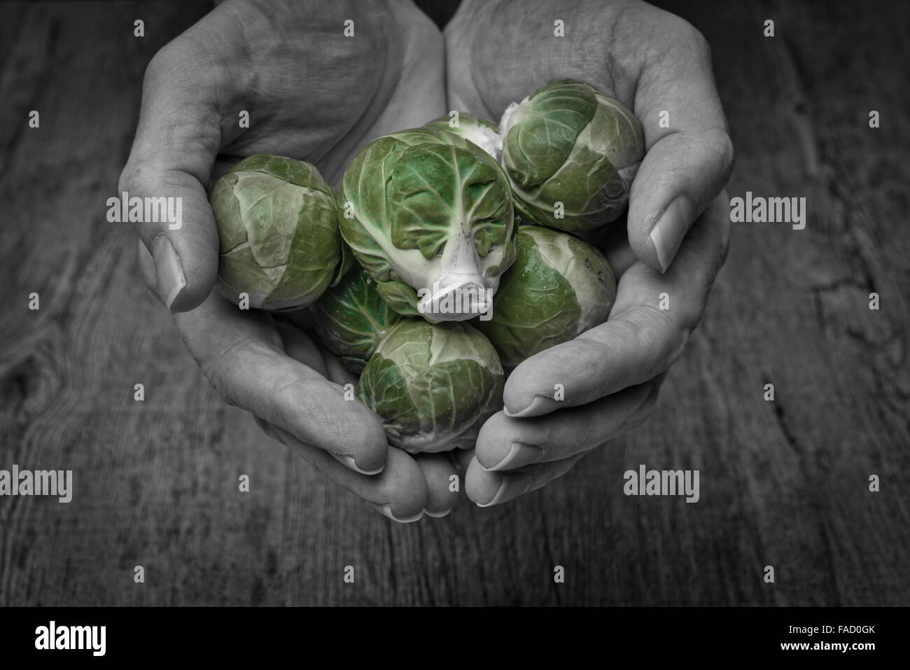 Handful of vitamins hi-res stock photography and images - Alamy