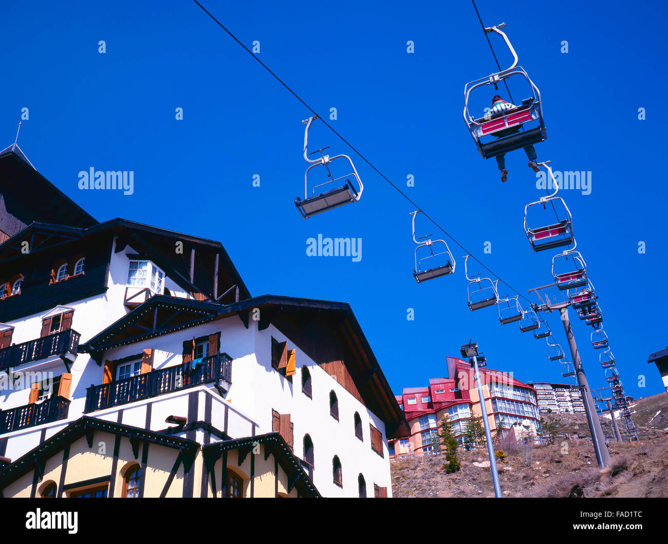 Cable lifts hi-res stock photography and images - Alamy