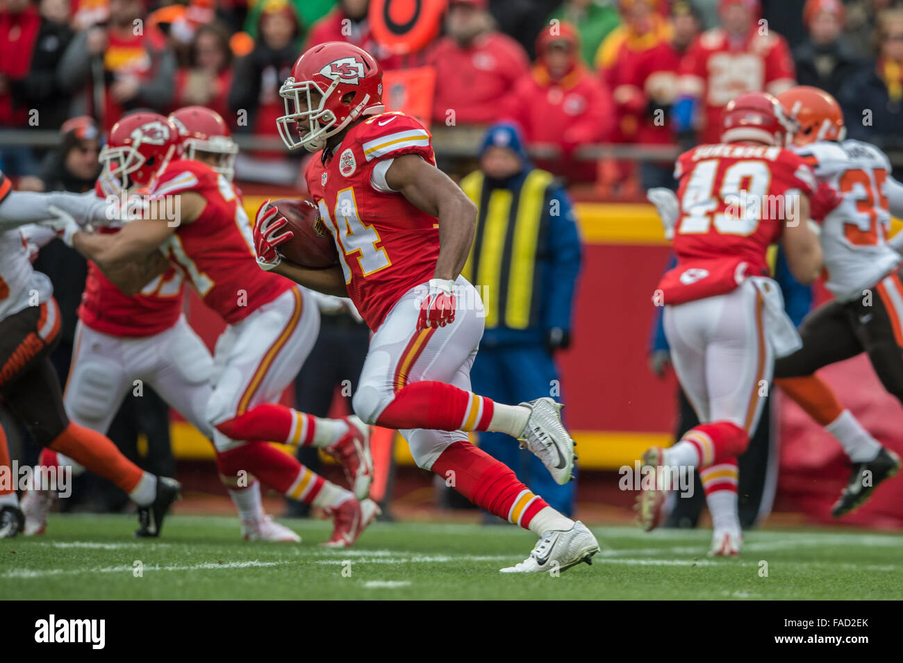 Kansas City, Missouri, USA. 27th Dec, 2015. Kansas City Chiefs RB Knile ...