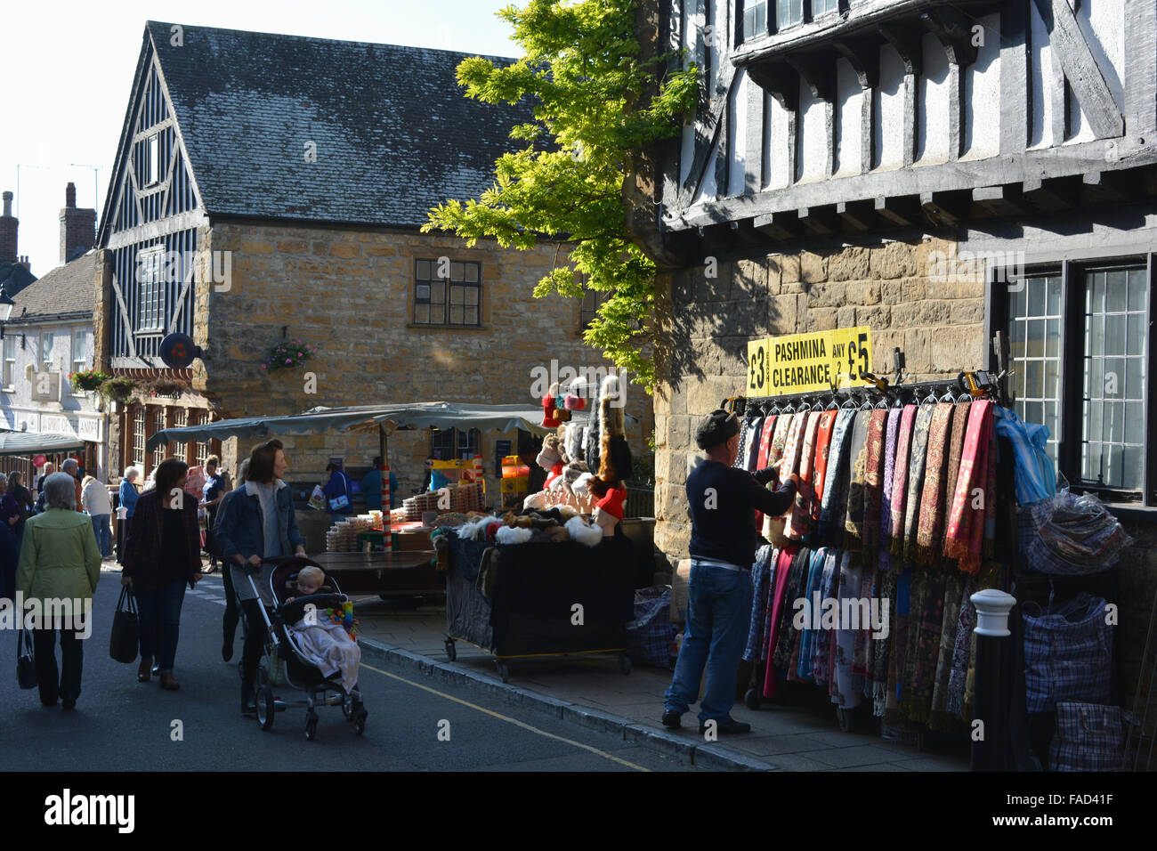 Pack monday fair hi-res stock photography and images - Alamy