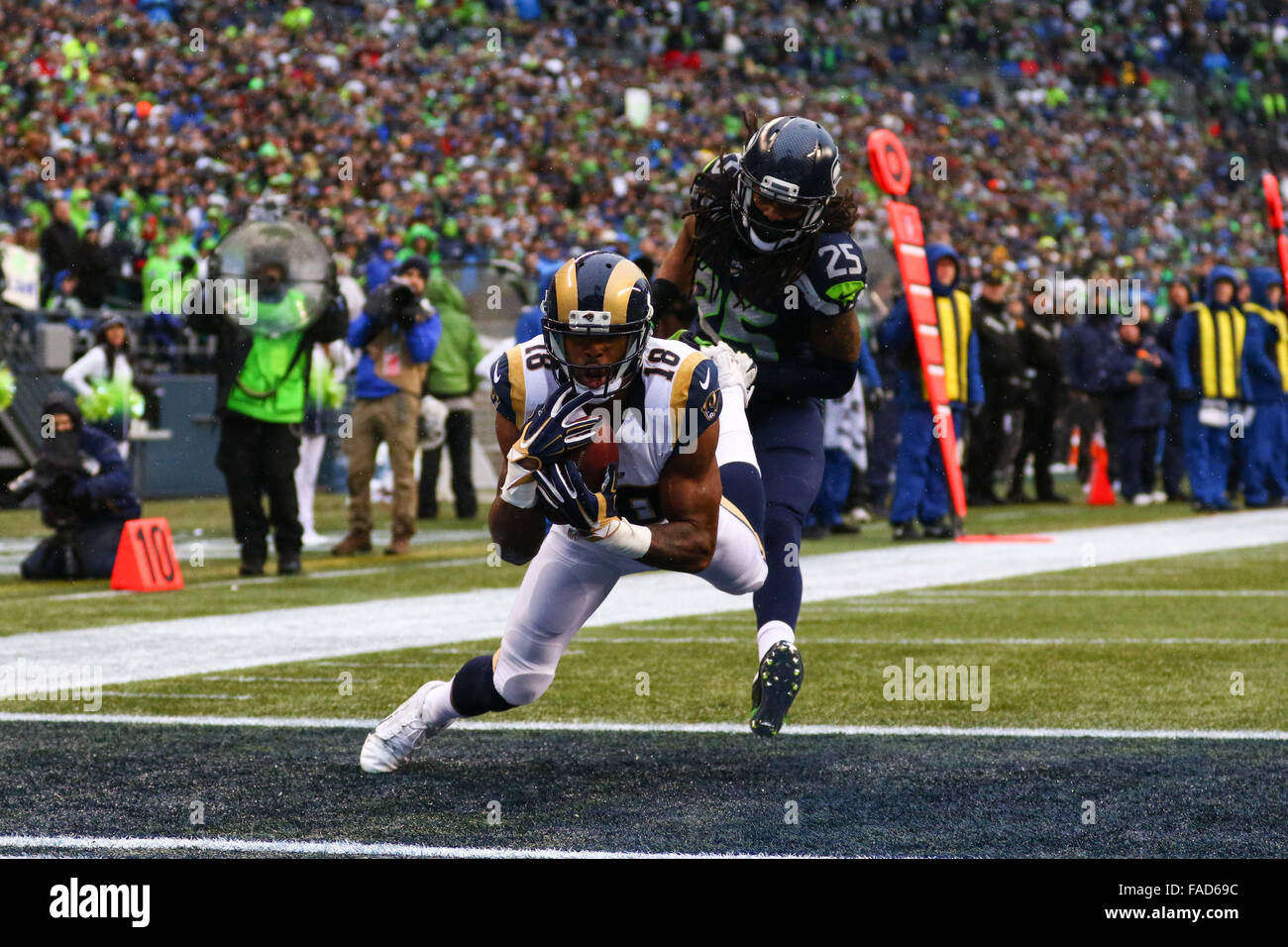 Kenny Britt High Resolution Stock Photography and Images - Alamy
