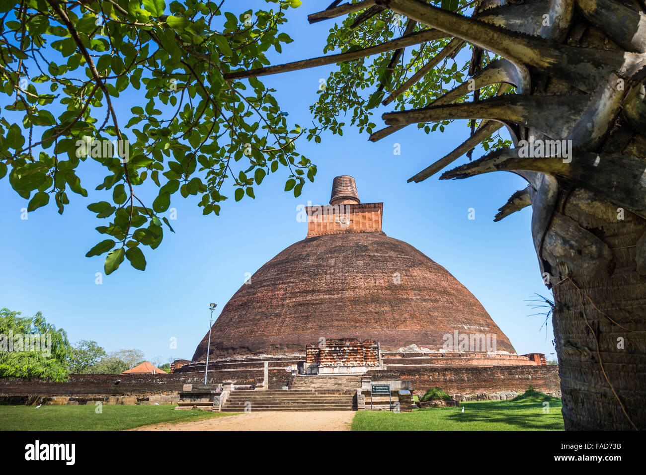 Jetavanaramaya dagoba in the ruins of Jetavana, UNESCO world heritage ...
