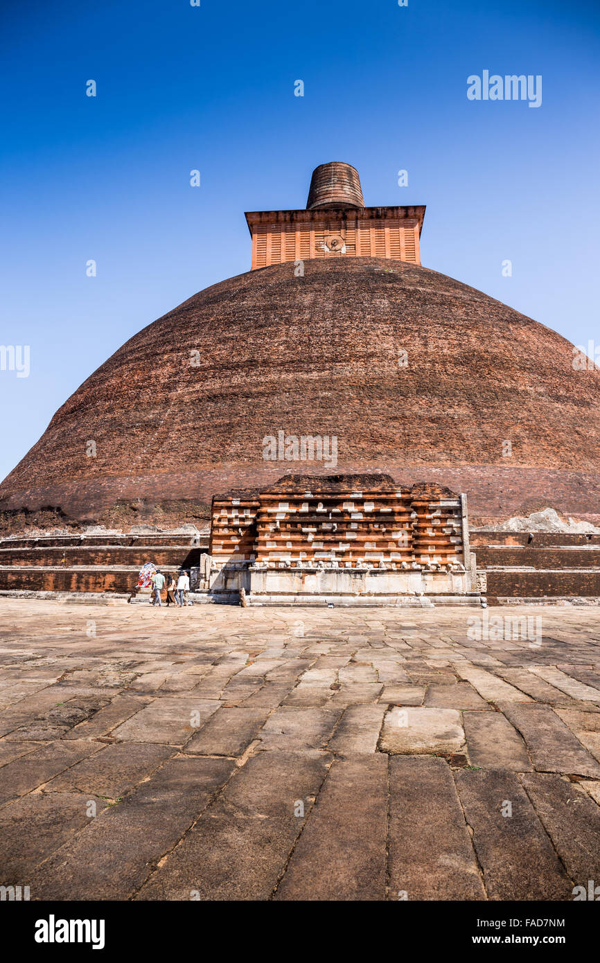 Jetavanaramaya dagoba in the ruins of Jetavana, UNESCO world heritage ...