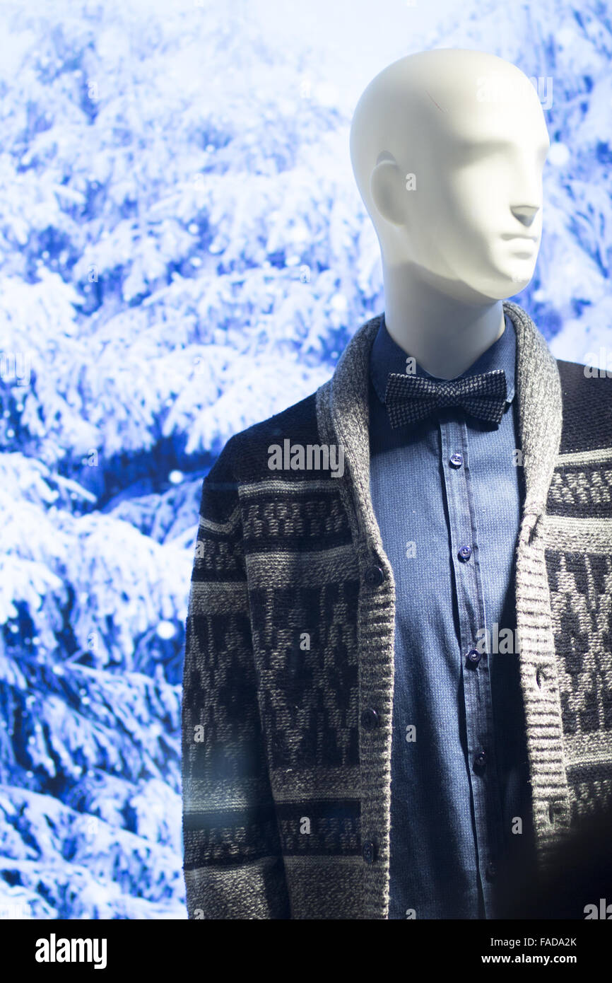 Shop dummy fashion mannequin in department store boutique window ...