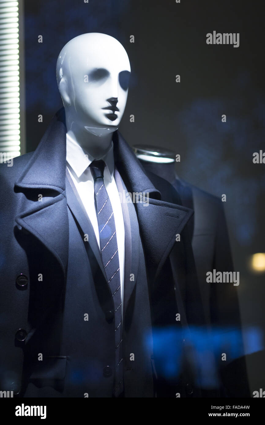 Shop dummy fashion mannequin in department store boutique window ...