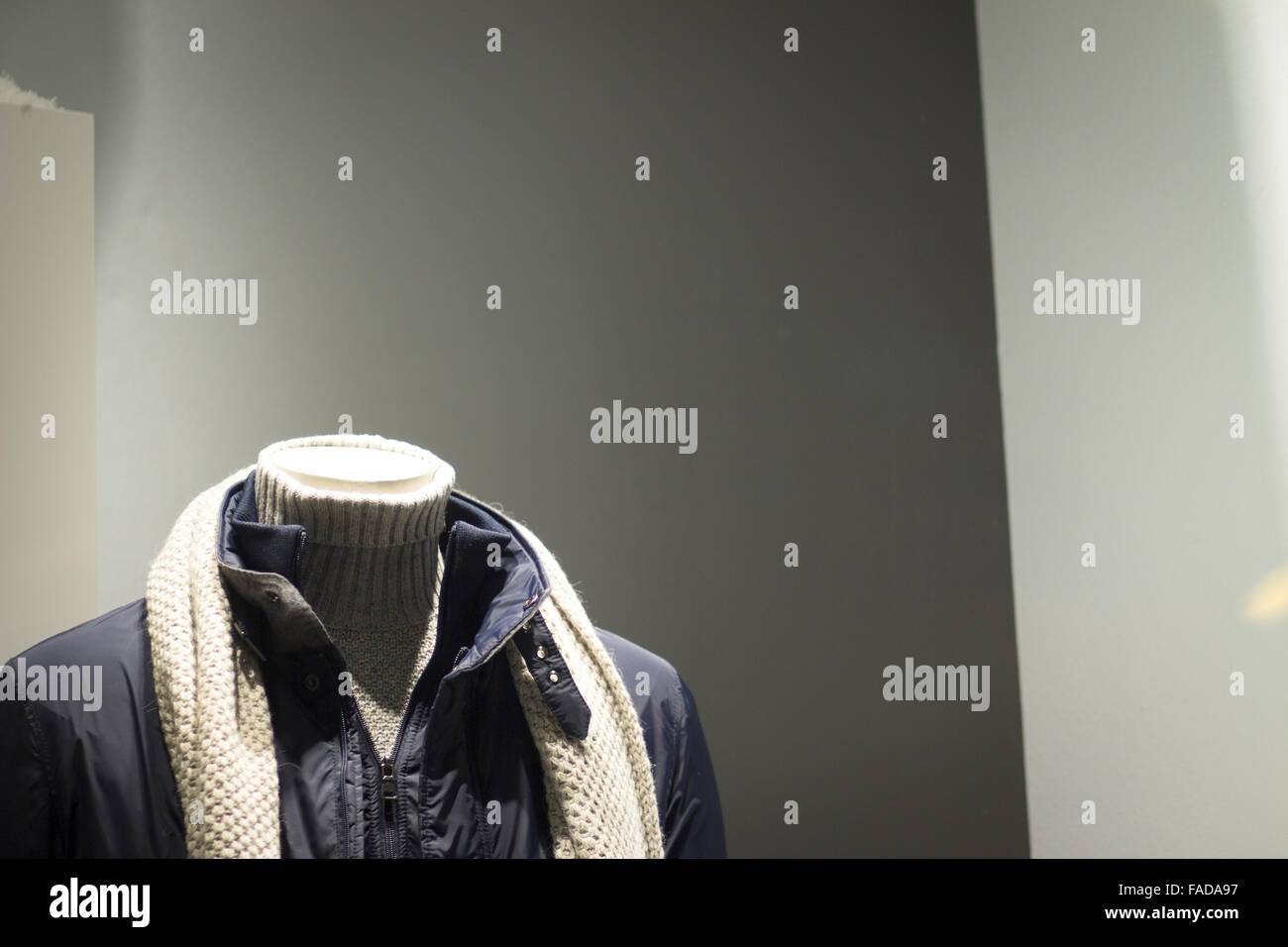 Shop dummy fashion mannequin in department store boutique window ...