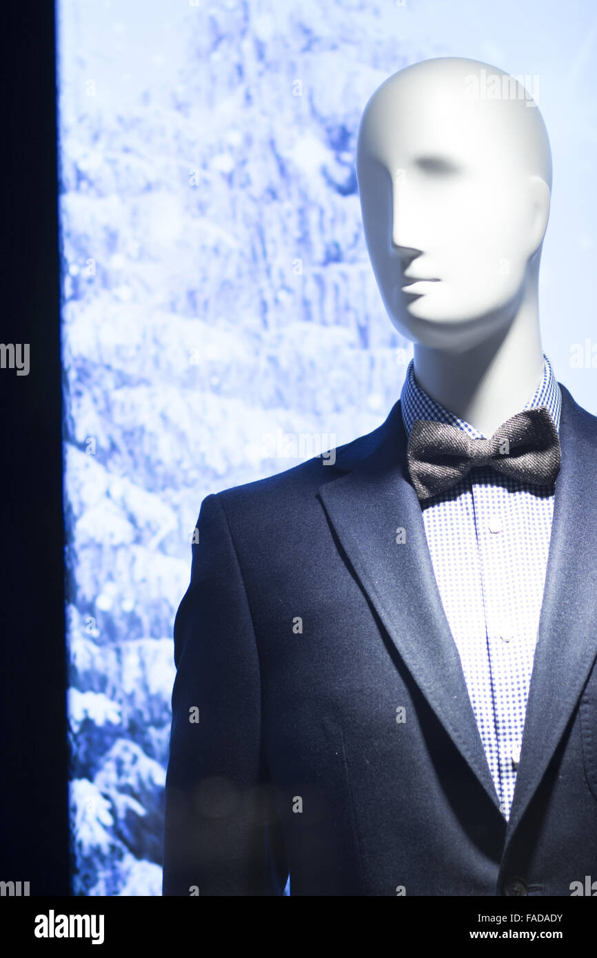Shop dummy fashion mannequin in department store boutique window ...