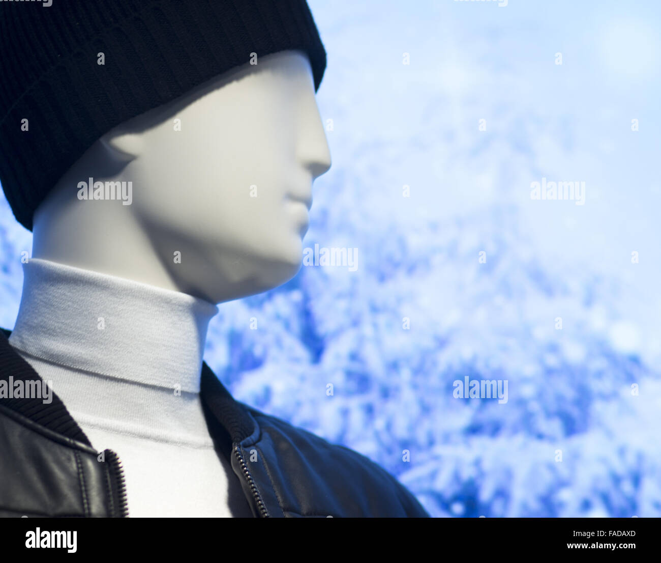 Shop dummy fashion mannequin in department store boutique window ...