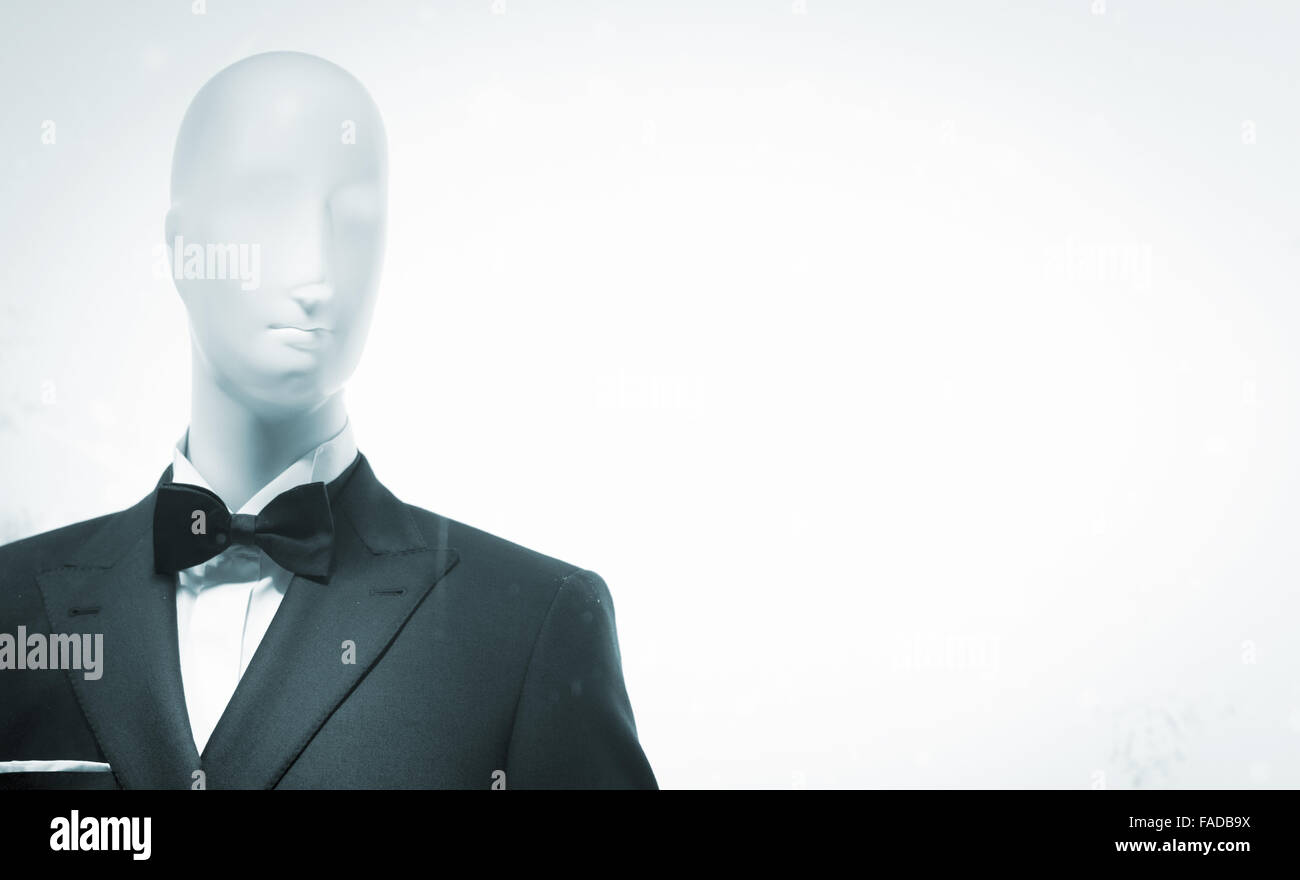 Shop dummy fashion mannequin in department store boutique window ...