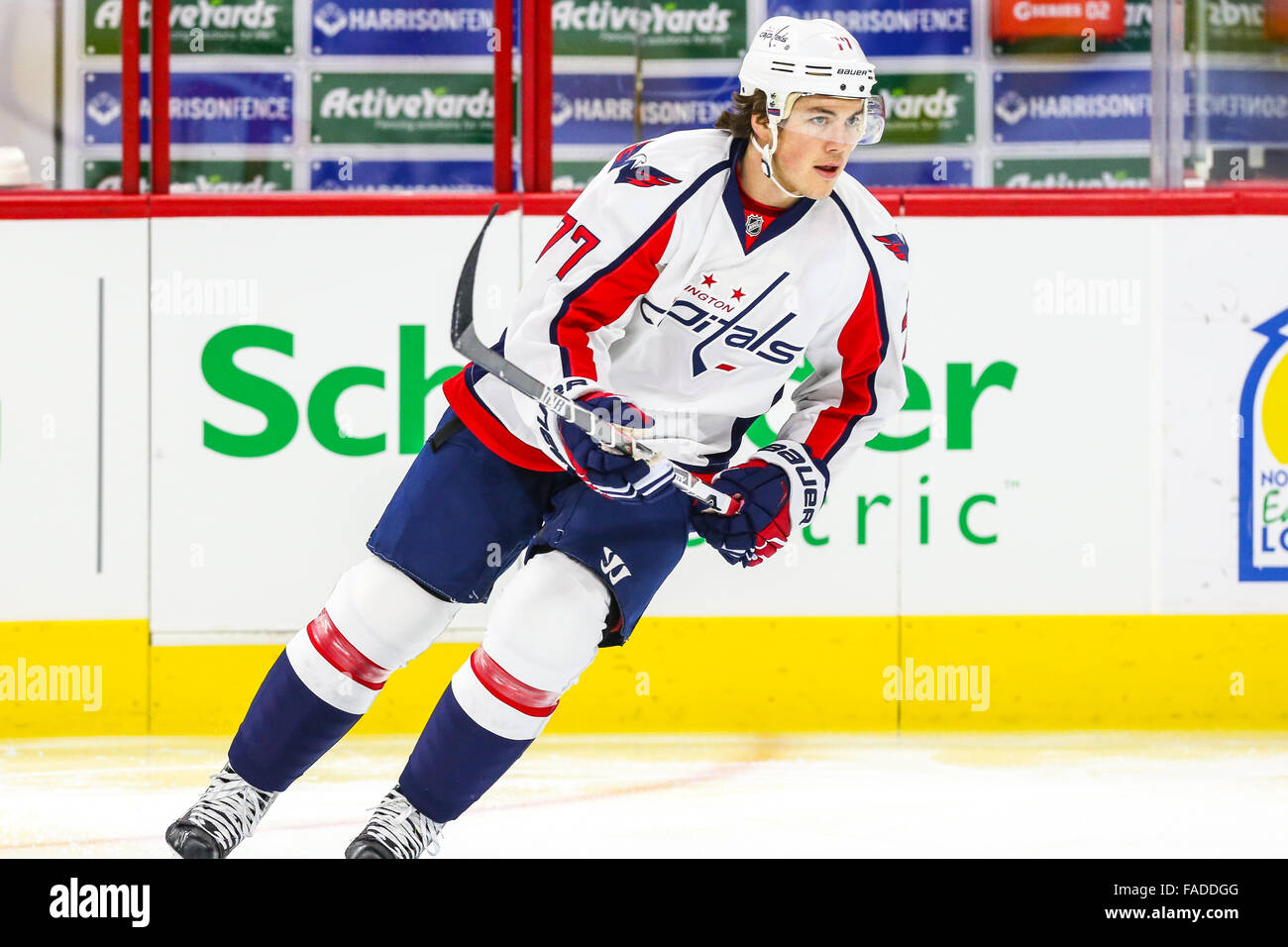 Washington Capitals right wing T.J. Oshie (77) during the NHL game ...