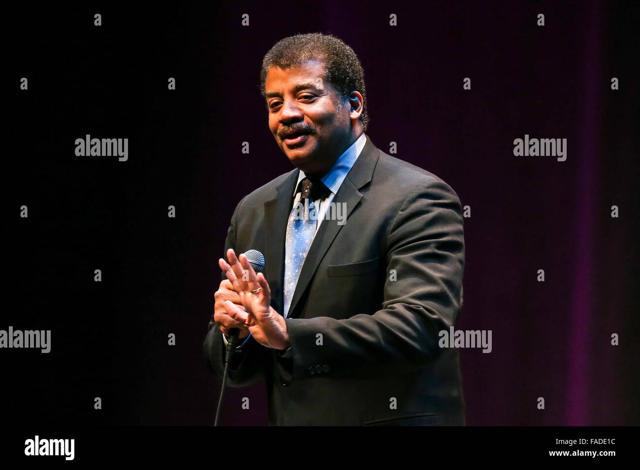 Neil degrasse tyson hi-res stock photography and images - Alamy