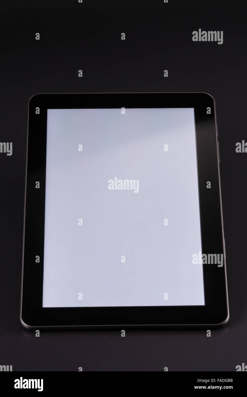 Empty tablet screen hi-res stock photography and images - Alamy