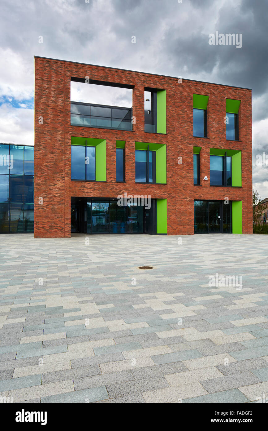 Leeds College Of Building Logo Leeds College Of Building Gains