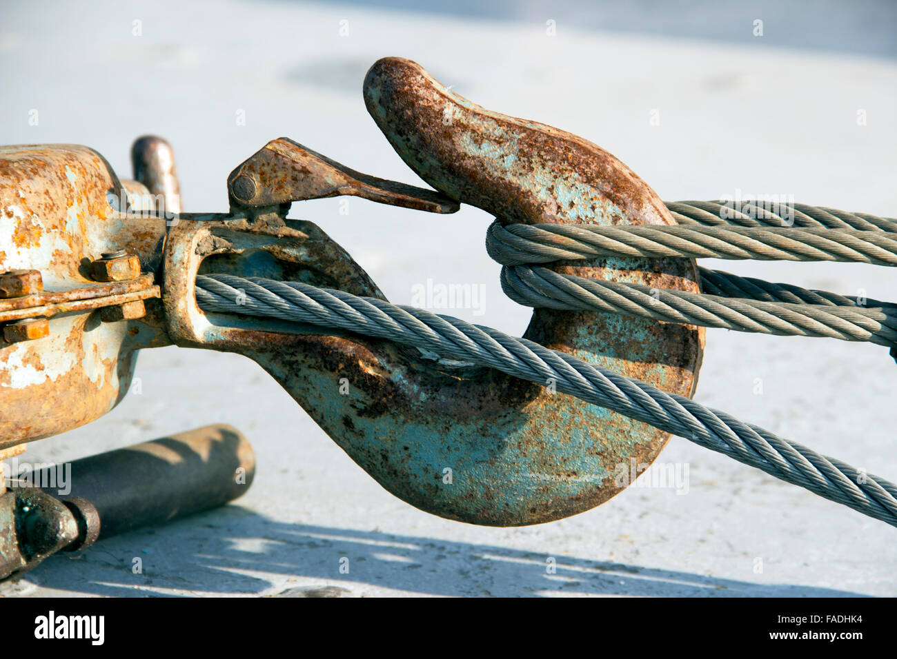 Tightening the cables over the deck Stock Photo - Alamy