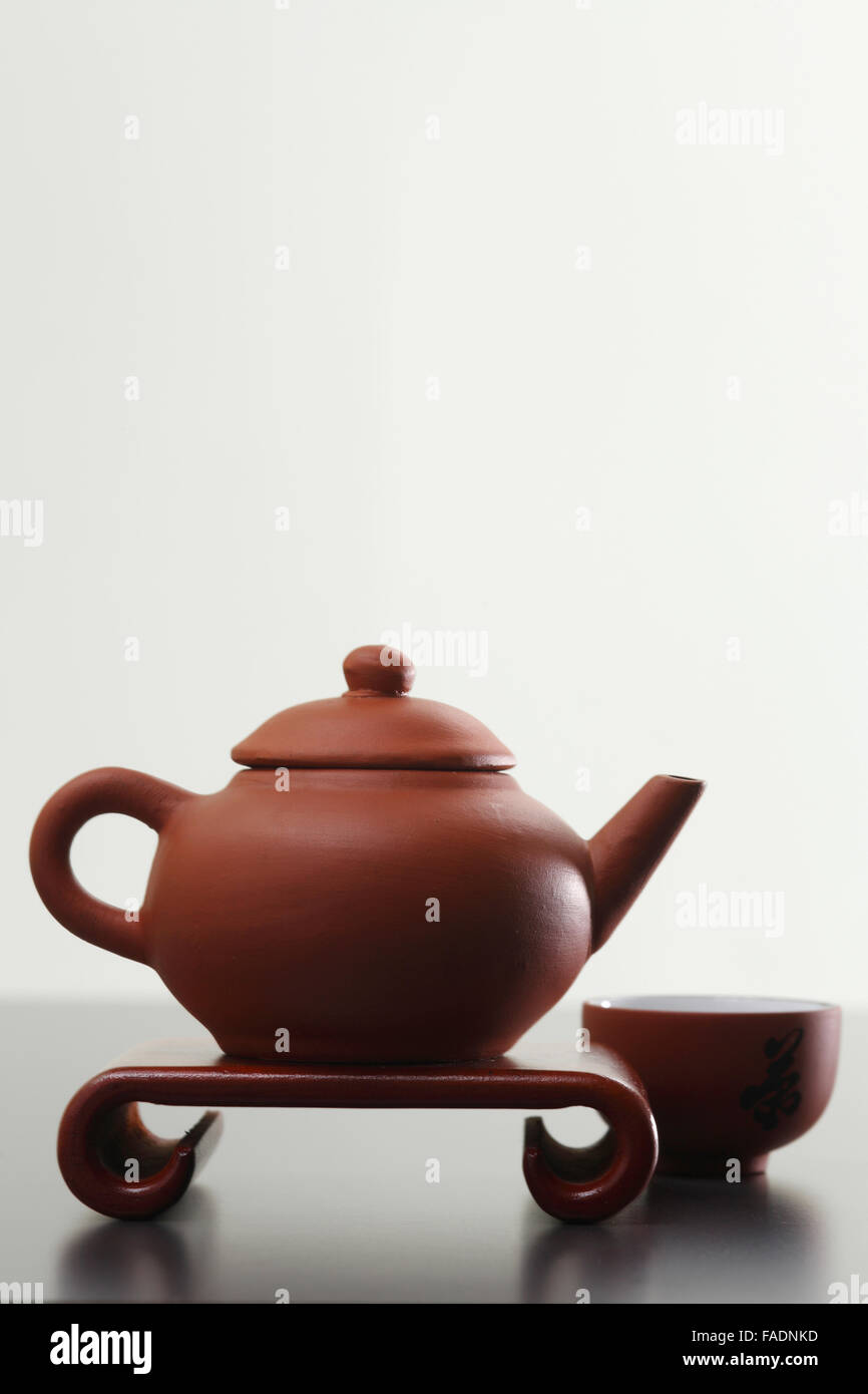 Close up of Traditional Chinese teapot Stock Photo - Alamy