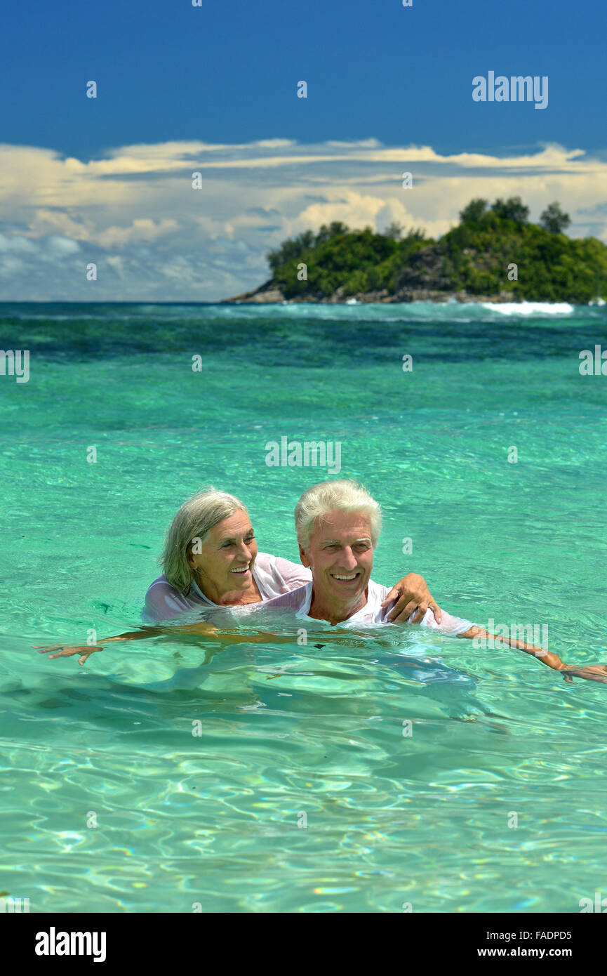 Couple bathing hi-res stock photography and images - Alamy