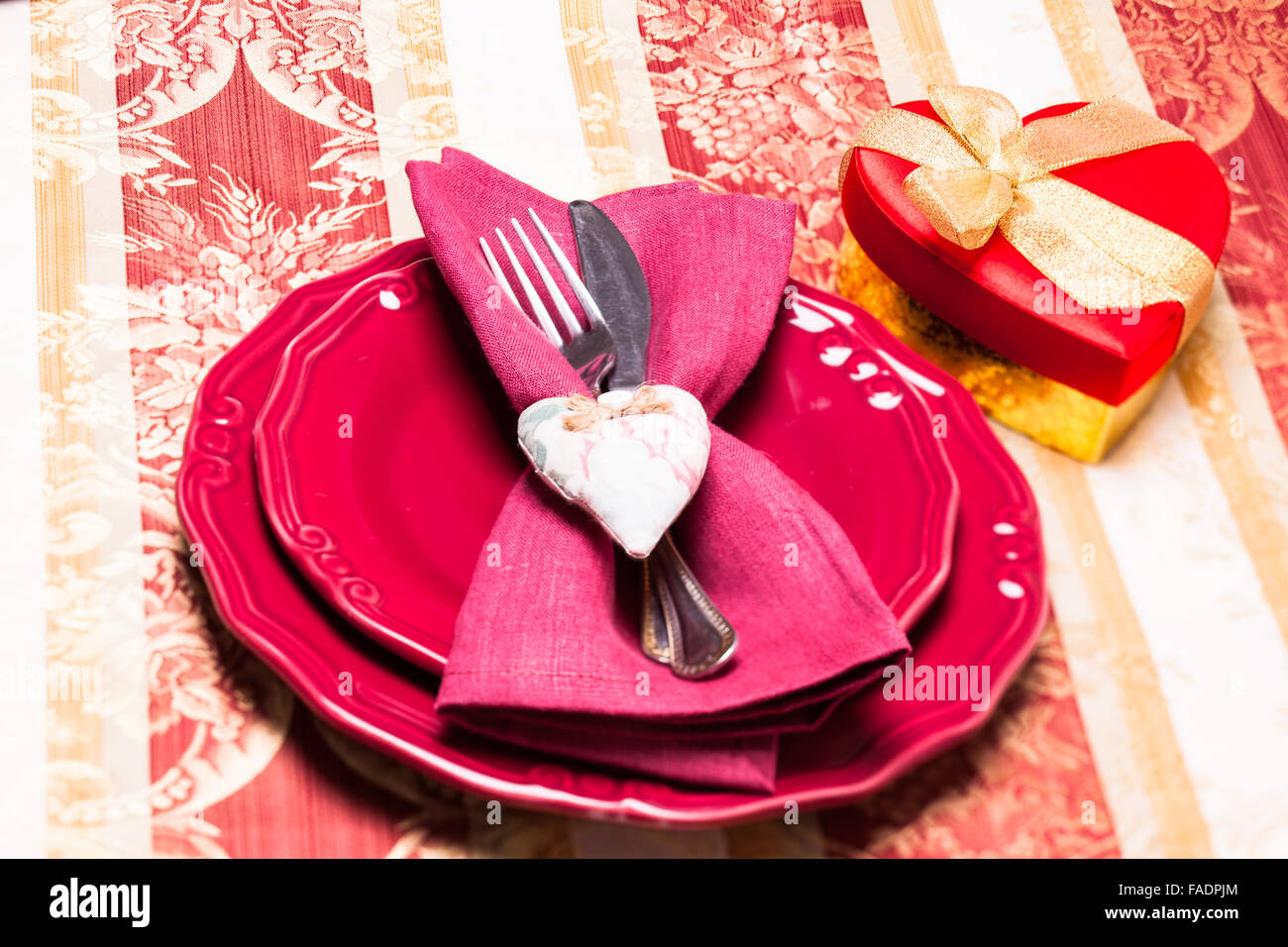 Valentine day table setting Stock Photo - Alamy