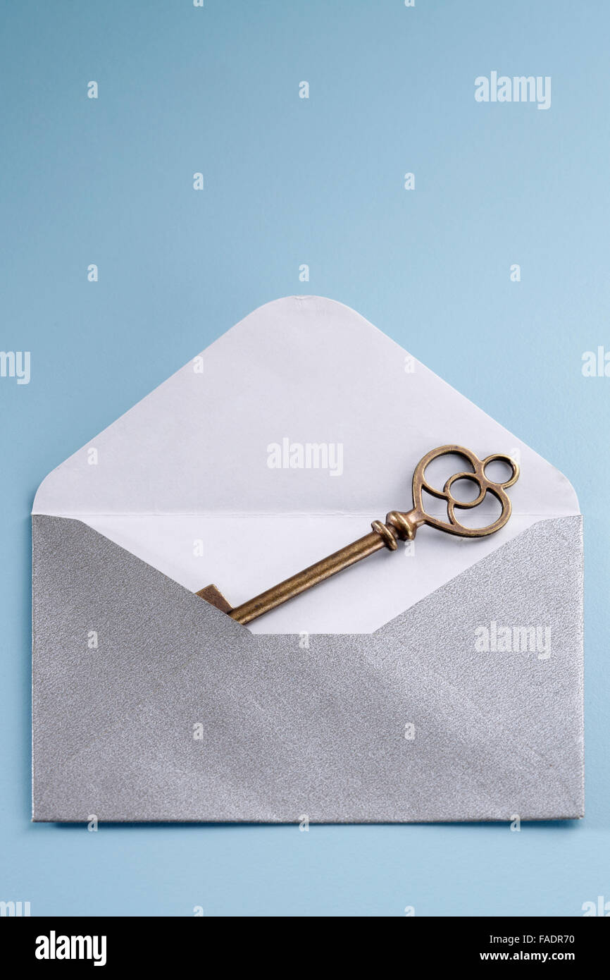close up of the key and open envelope Stock Photo - Alamy