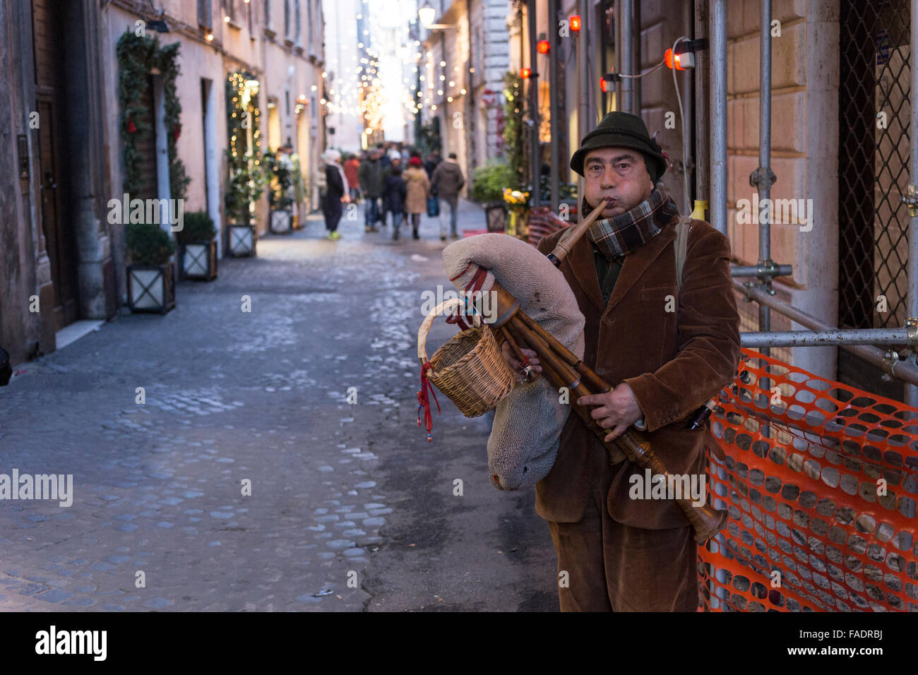 Zampogna hi-res stock photography and images - Alamy