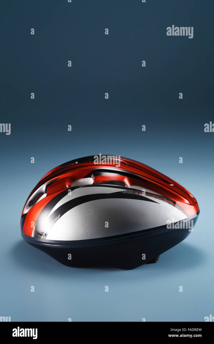 Red cycle hi-res stock photography and images - Alamy