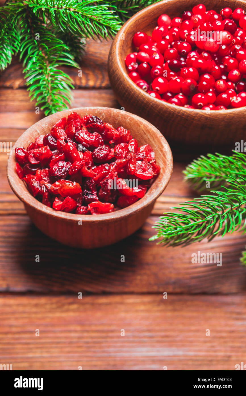 Dried and fresh cranberries Stock Photo - Alamy