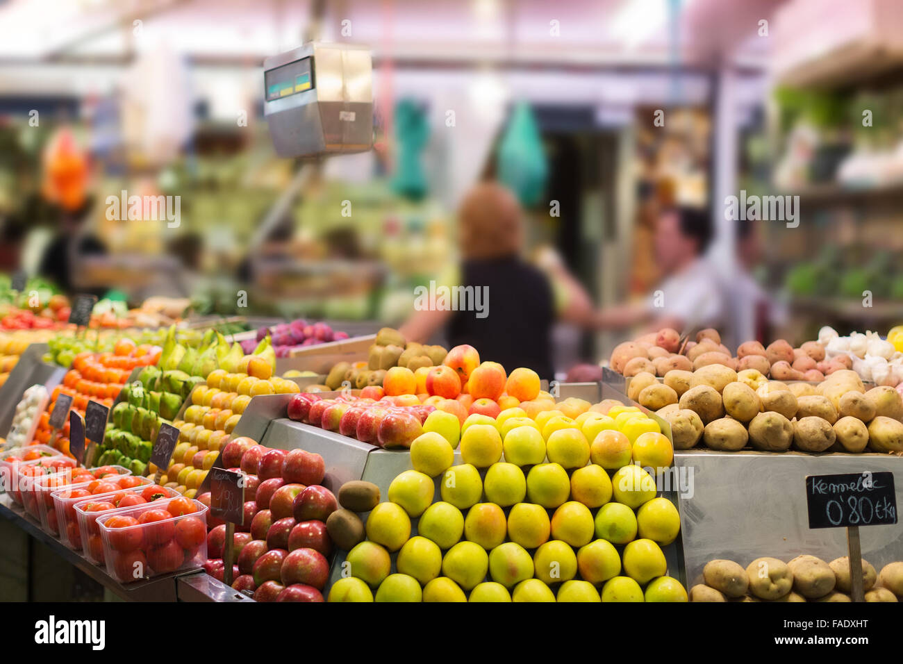 Market counter fruits vegetables hi-res stock photography and images ...