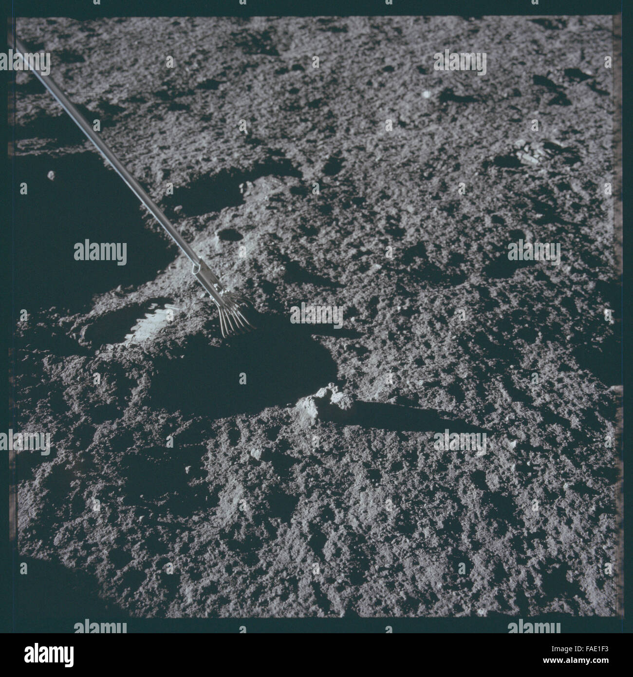 The unedited Apollo 12 photographic archive documents the second crewed ...