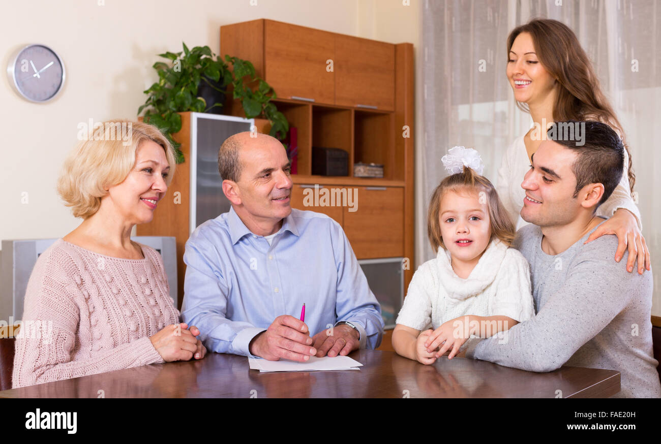 Members banking hi-res stock photography and images - Alamy