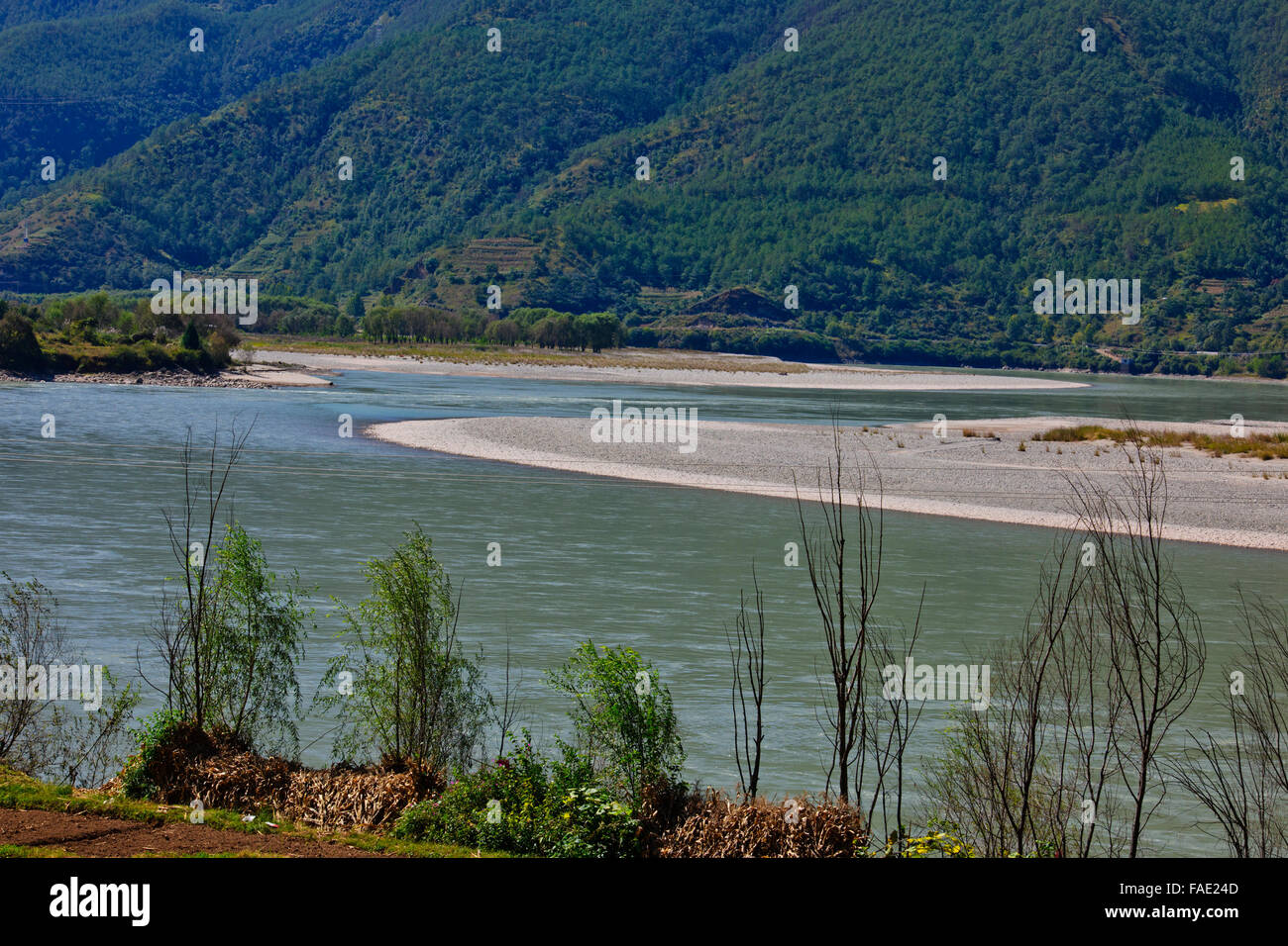 Jinsha Jiang River,Yangtze River,Road between Lijiang & Tacheng,Jade ...