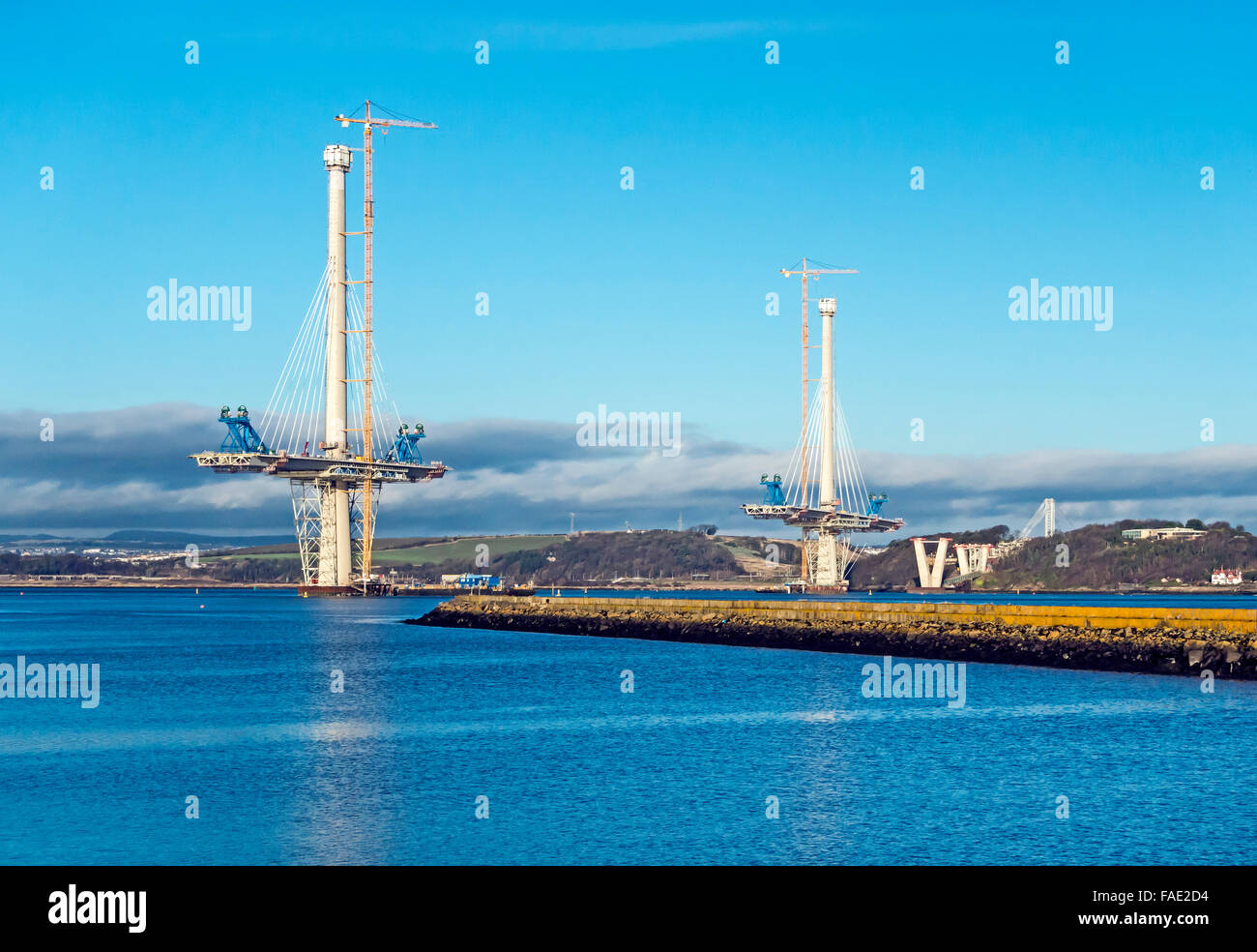 Progress building the Queensferry Crossing road bridge from South to ...