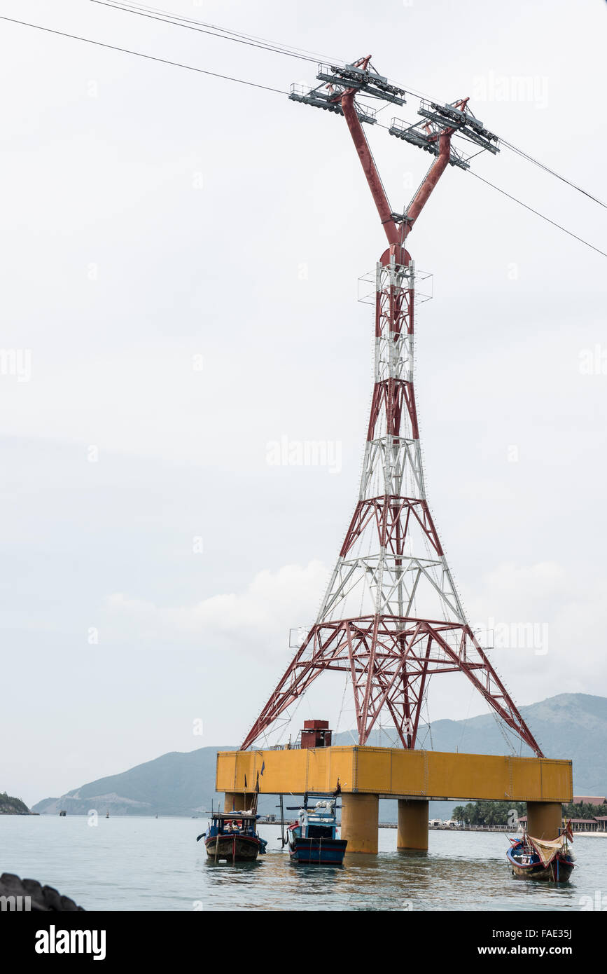 Vinpearl Cable Car Tower Stock Photo - Alamy